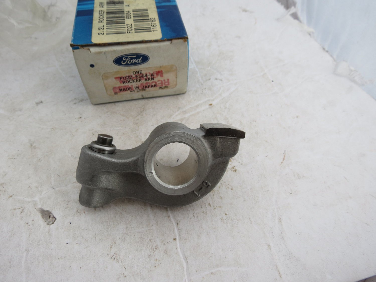 NOS OEM 1990 1991 1992 FORD PROBE 2.2L 4CYL ROCKER ARM F02Z-6564-A QTY 1