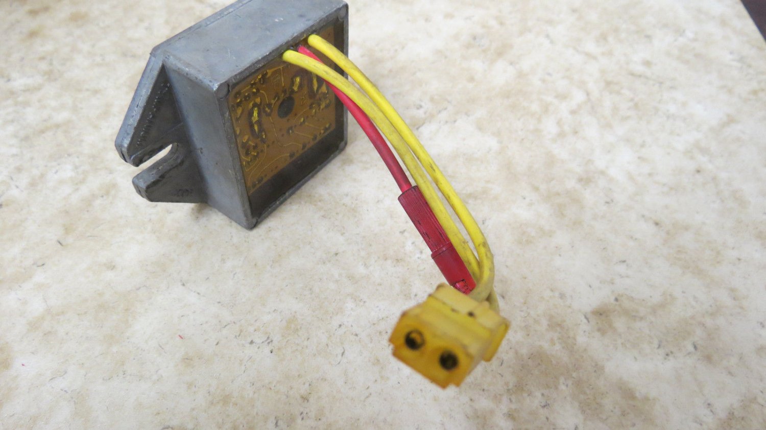 NOS Briggs & Stratton 845907 Voltage Regulator Fits 797375 691185 ...