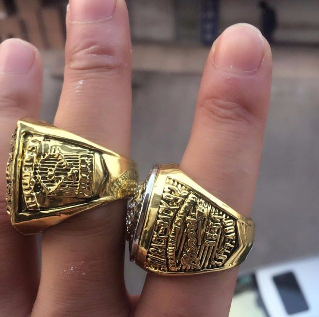 2 pcs per set 1992 1995 Atlanta Braves World Series Championship Ring