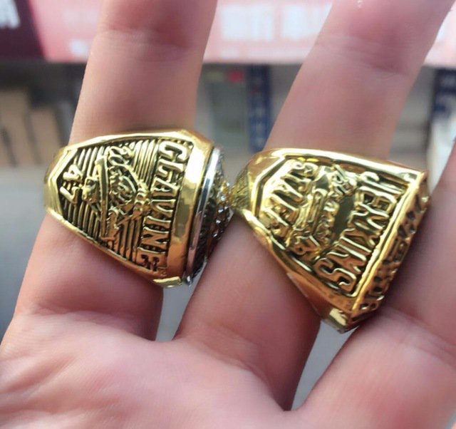 2 pcs per set 1992 1995 Atlanta Braves World Series Championship Ring