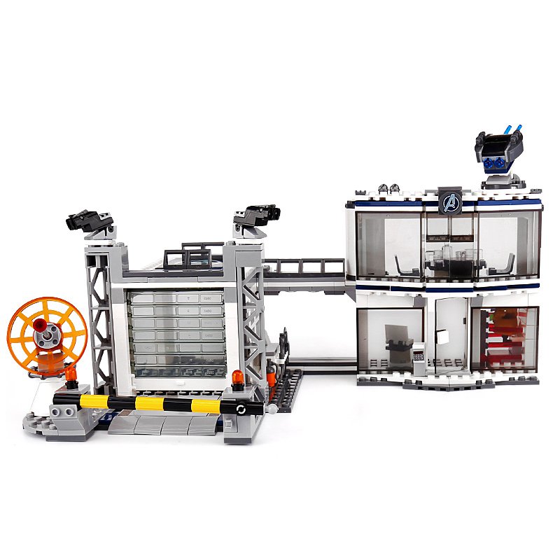 Marvel Avengers Compound Battle Building Kit- 76131