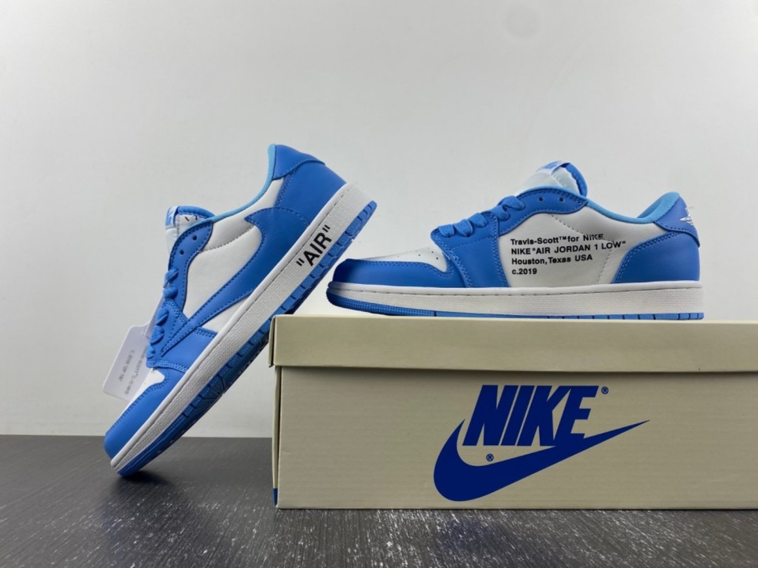 Travis Scott X Air Jordan 1 Low White Blue
