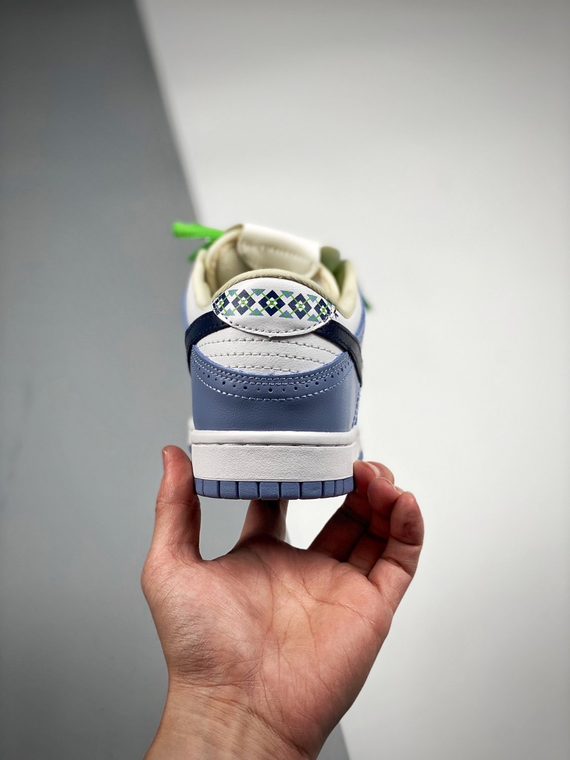 2024 sb dunk low premium golf whitemidnight navy