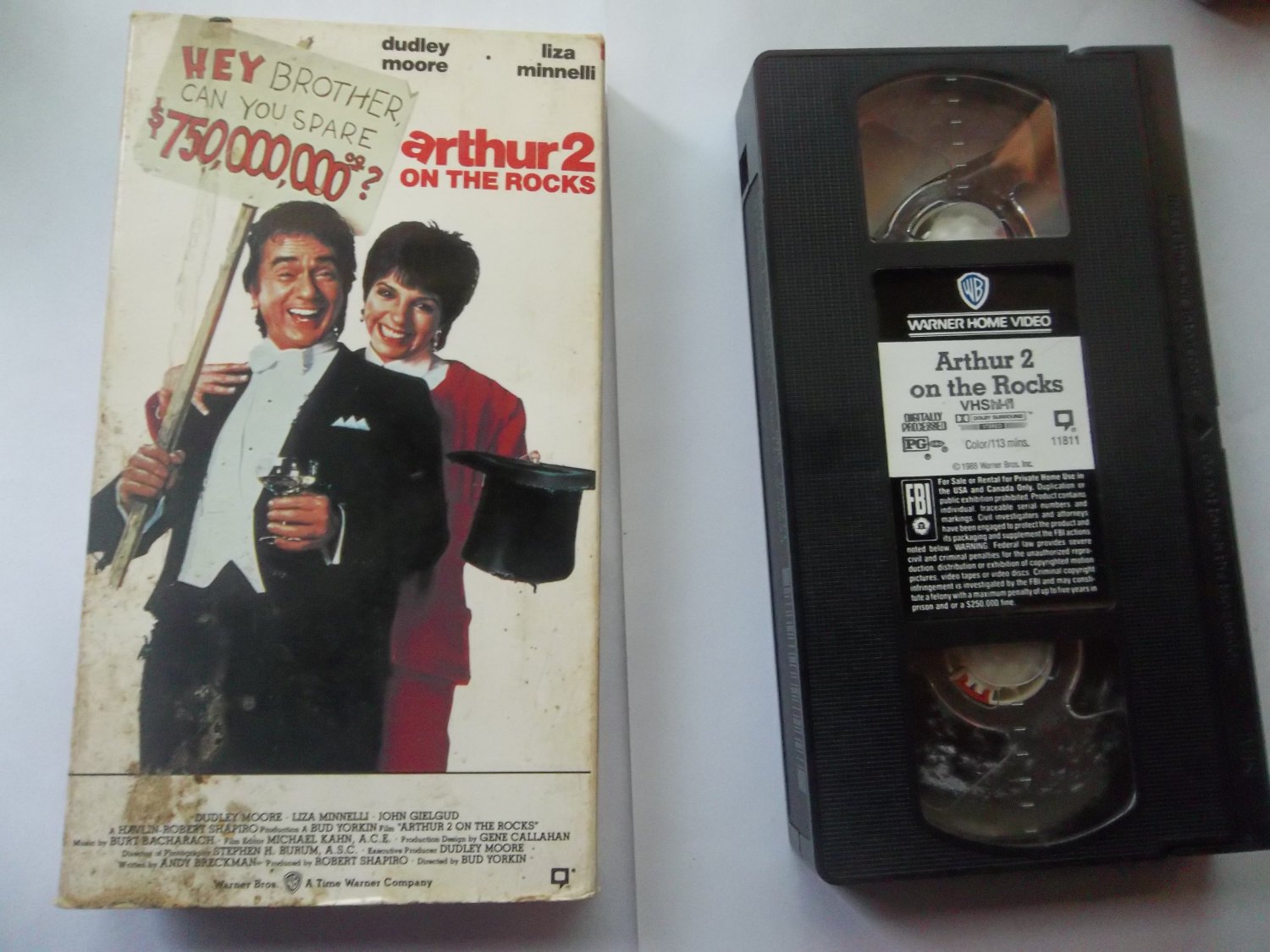 ARTHUR 2 ON THE ROCKS (VHS, FAST SHIPPING!) DUDLEY MOORE (ROMANTIC ...