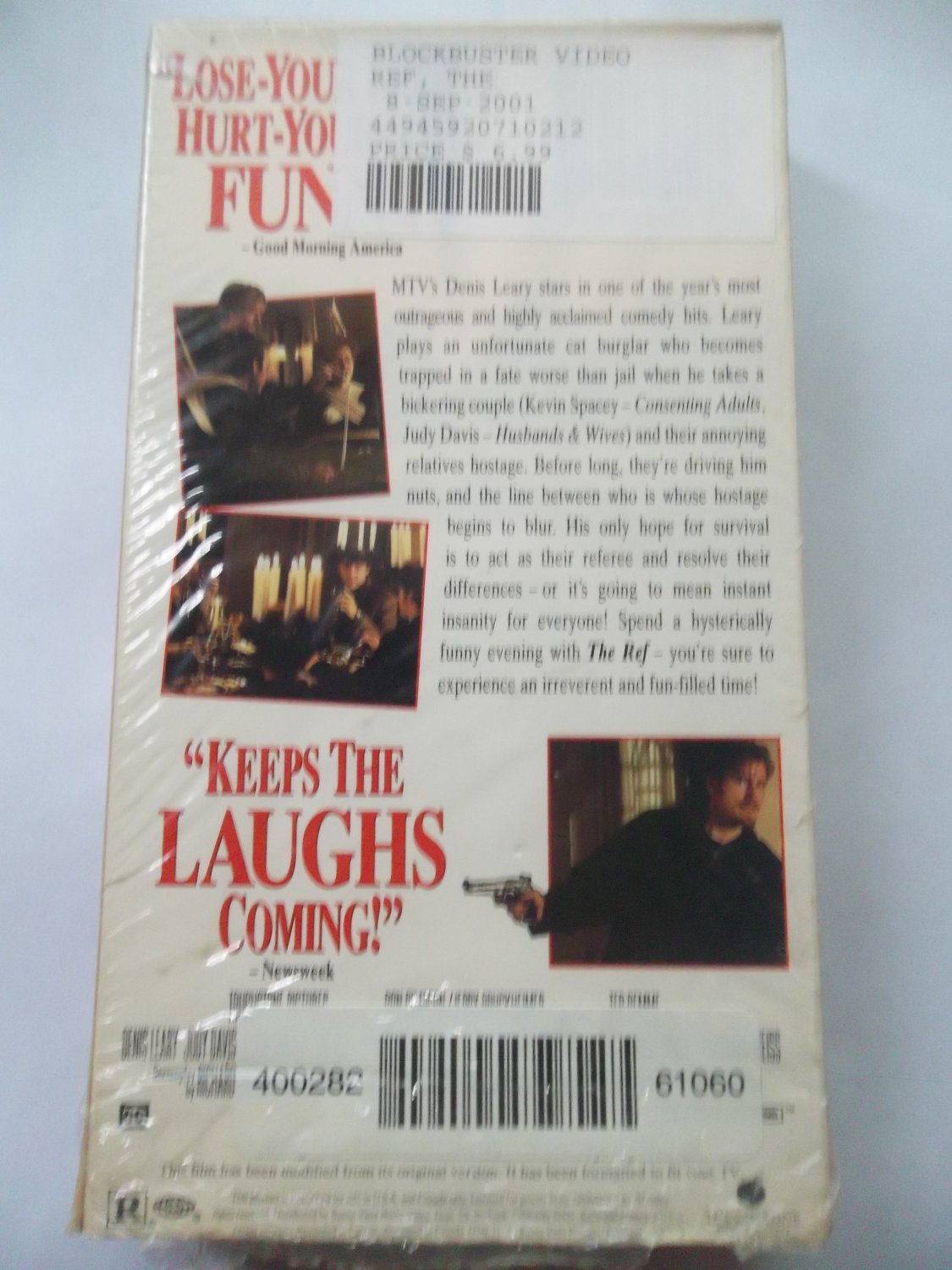 THE REF (VHS, FAST SHIPPING!) DENIS LEARY (COMEDY/THRILLER), PLUS FREE GIFT