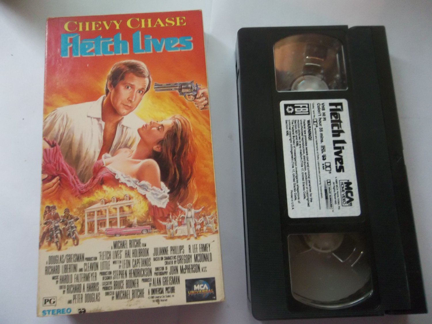 FLETCH LIVES (VHS, FAST SHIPPING!) CHEVY CHASE (ROMANTIC COMEDY), PLUS ...