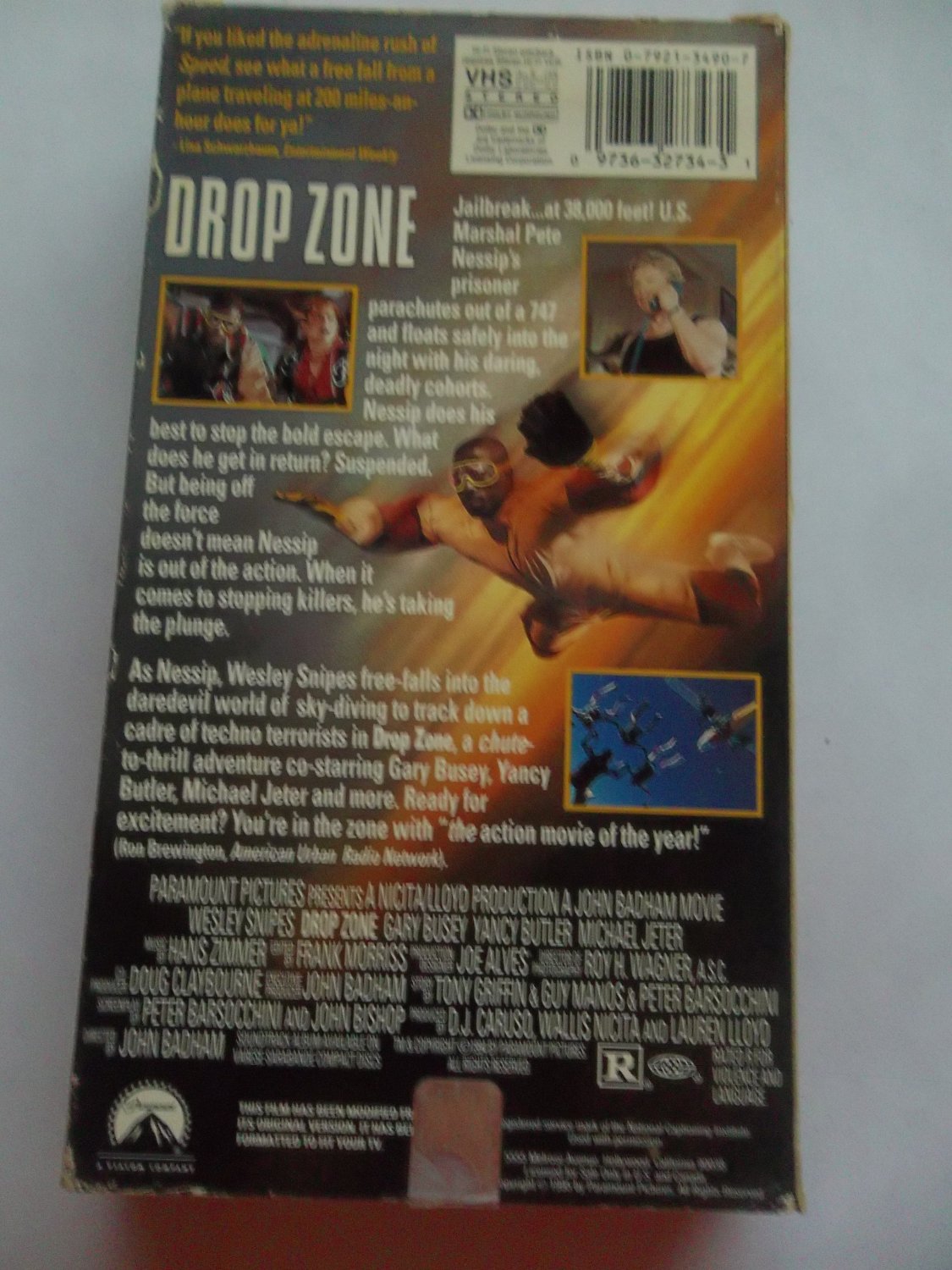 DROP ZONE (VHS, FAST SHIPPING!) WESLEY SNIPES (THRILLER/ADVENTURE/ACTION), PLUS FREE GIFT