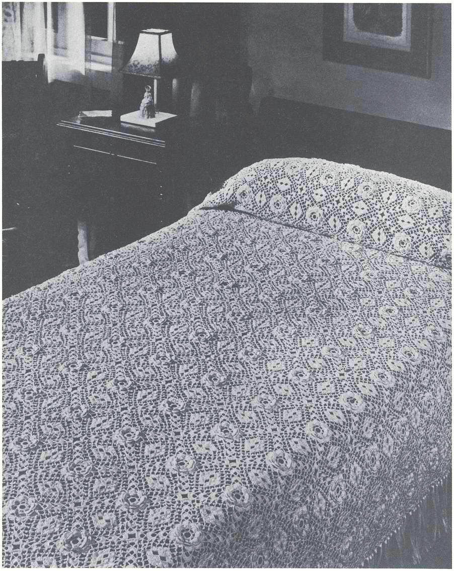 Vintage Crochet Pattern : My Wild Irish Rose Bedspread (1930s)