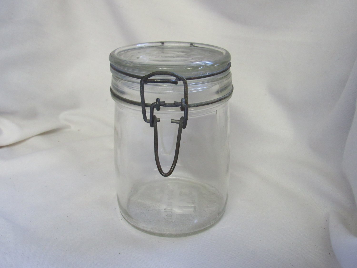 Hermelique Jar with Wire Bail Lock Lid