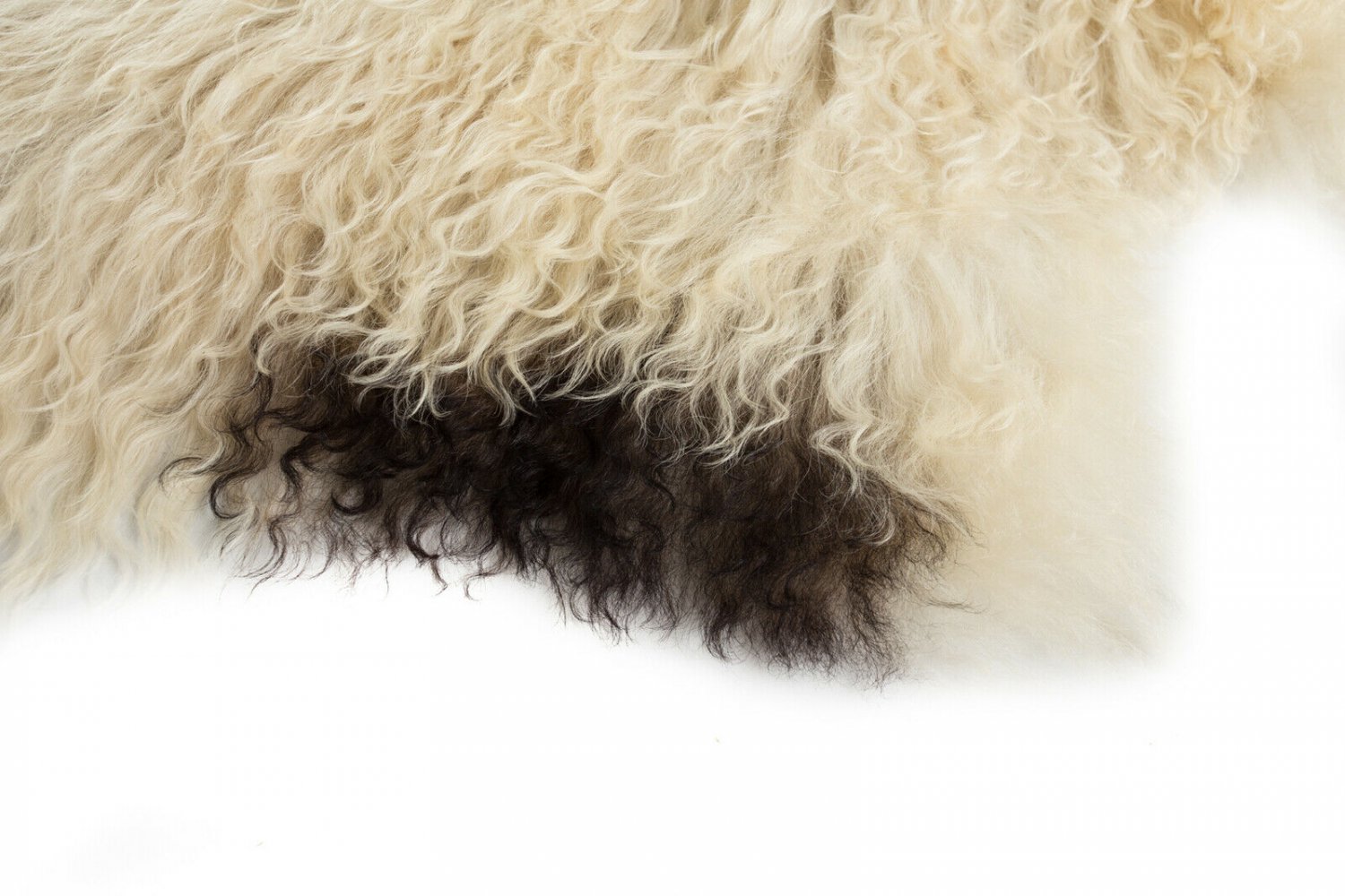 Aydin Sheepskin Pelt Handmade Natural Soft Wool Cream 2'2"x3'2" #529