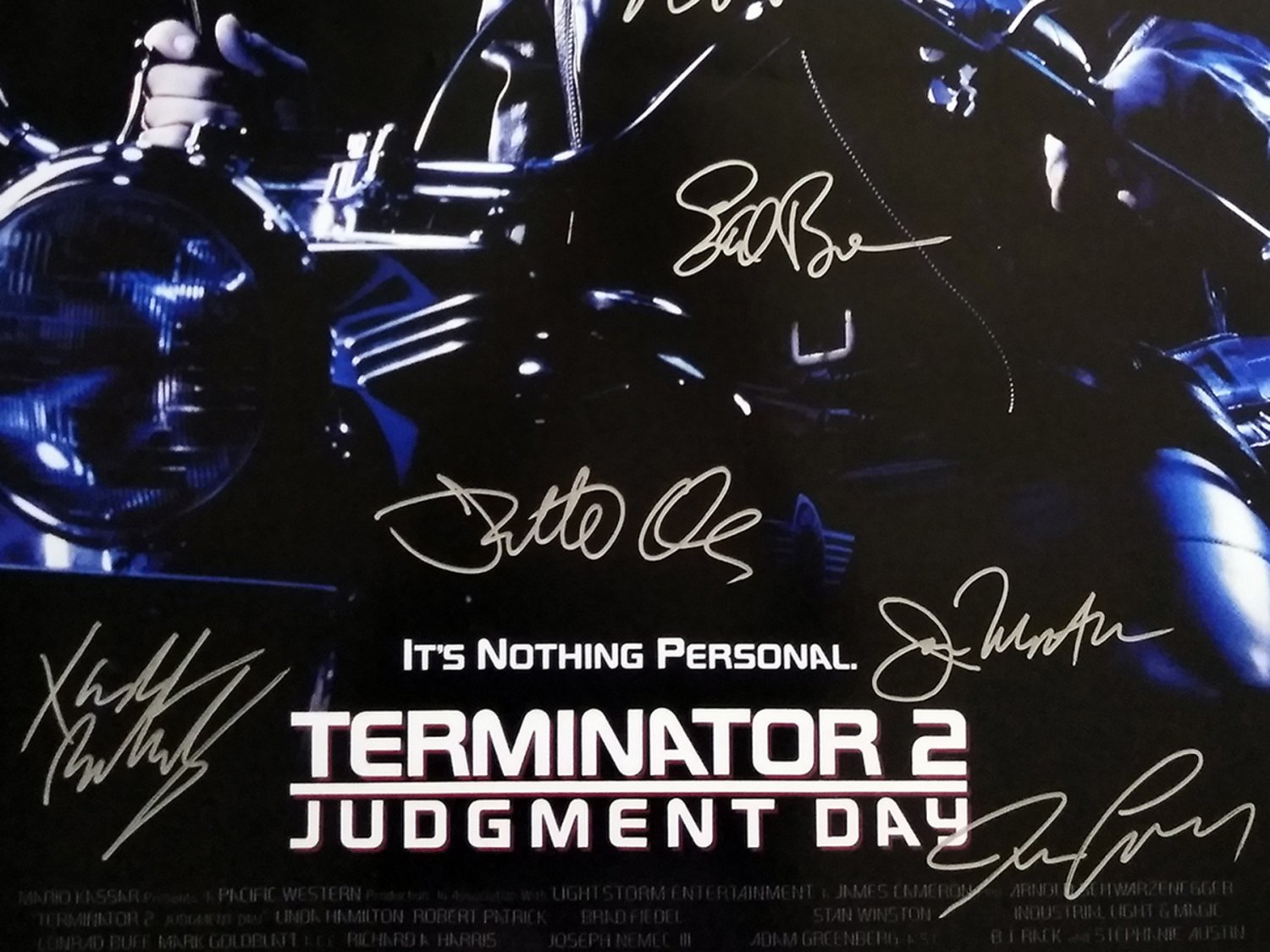 signed TERMINATOR 2 Movie Poster by 9 members of the Cast
