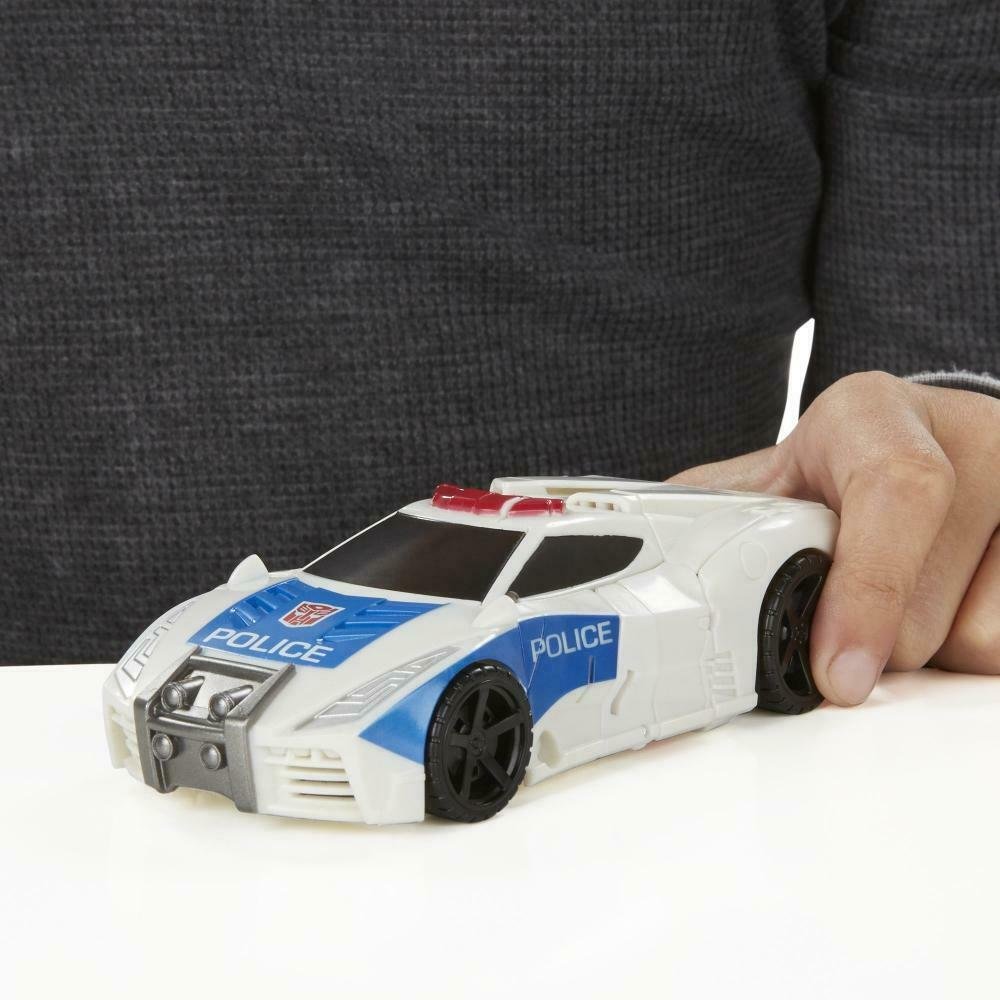 Transformers Generations Combiner Wars Deluxe Class Protectobot ...