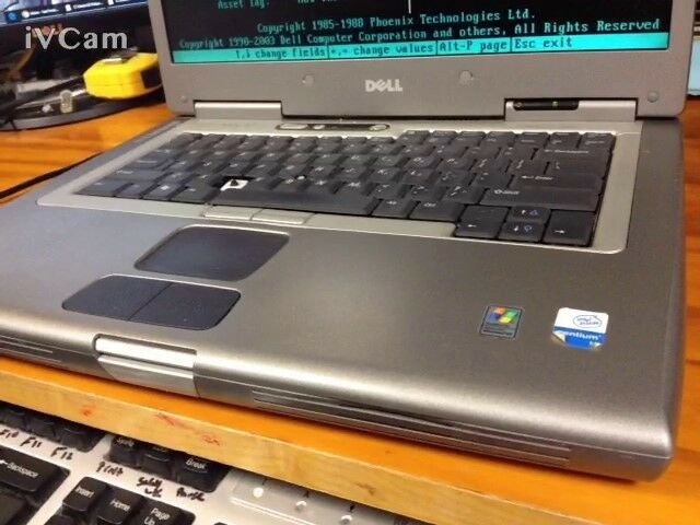 DELL LATITUDE D800 15.4" LAPTOP WITH SERIAL PORT PARALLEL