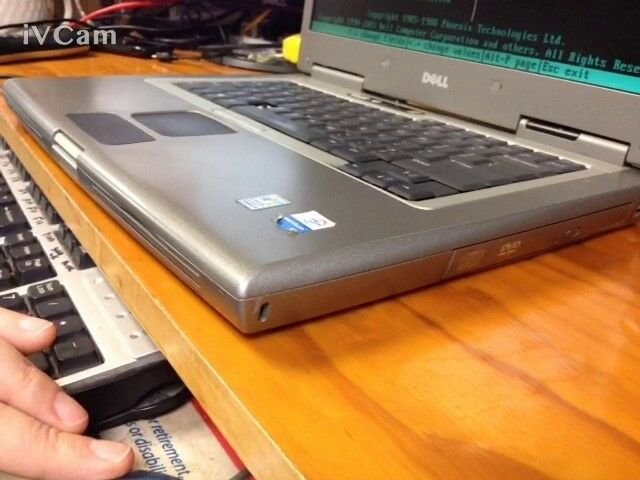 DELL LATITUDE D800 15.4" LAPTOP WITH SERIAL PORT PARALLEL