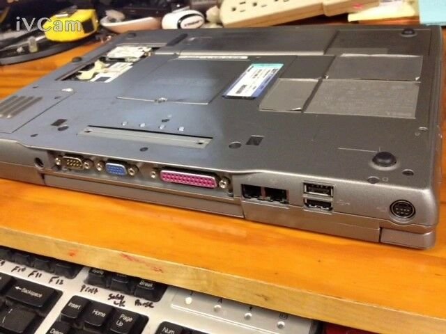 DELL LATITUDE D800 15.4" LAPTOP WITH SERIAL PORT PARALLEL