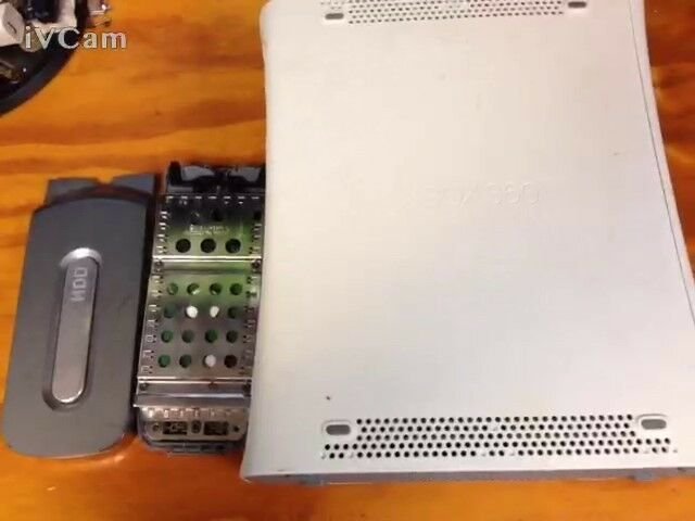 Microsoft XBOX 360 ARCADE CONSOLE with 20GB drive hard drive X BOX