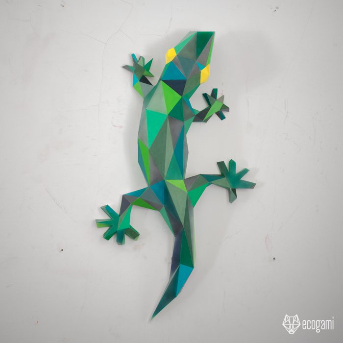 Printable lizard papercraft for your wall decor