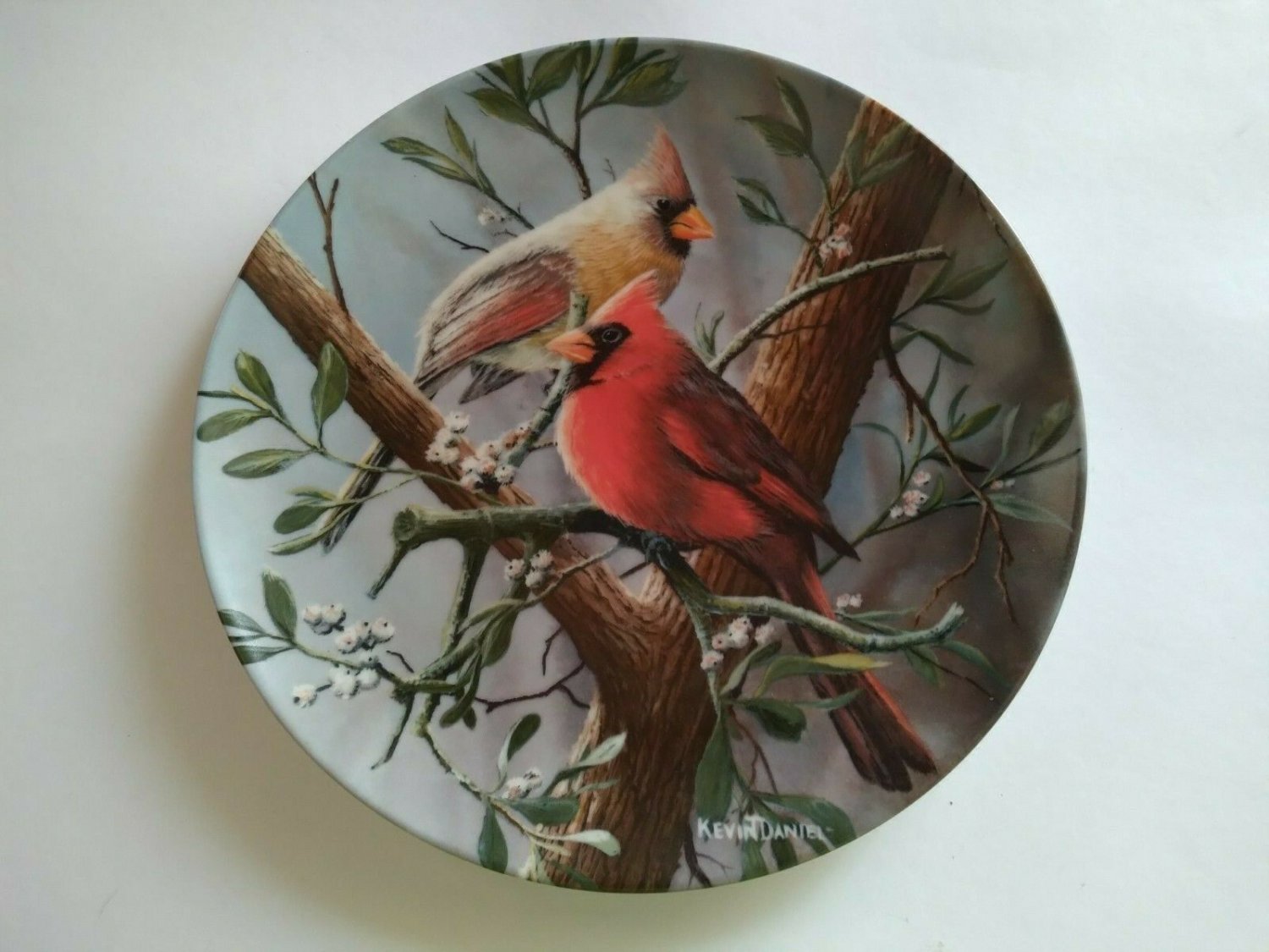 Edwin M Knowles Bradford Exchange The Cardinal Collector Plate Kevin Daniel