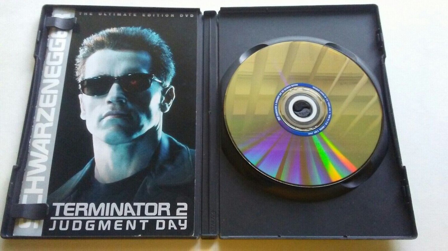Terminator 2 - The Ultimate DVD Edition (DVD, 2000)