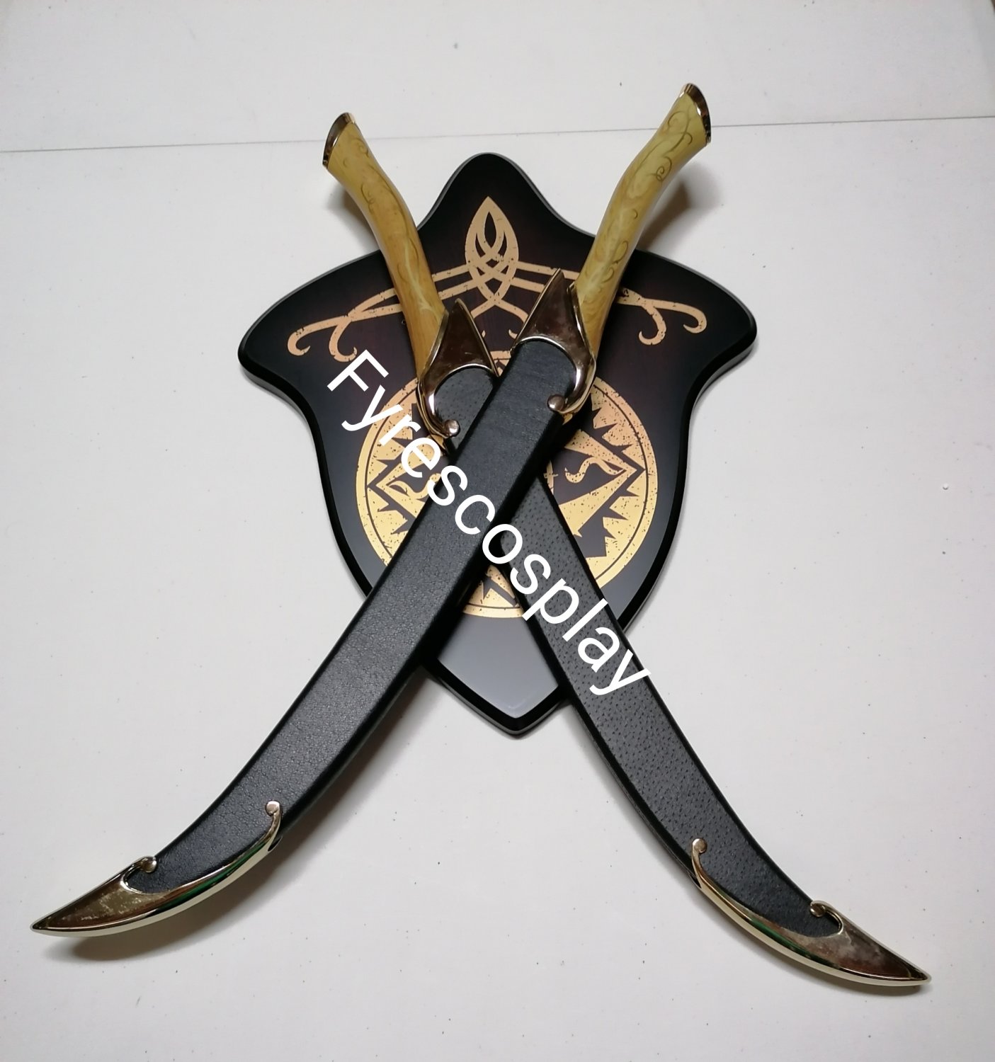 the daggers of legolas the lord of the rings