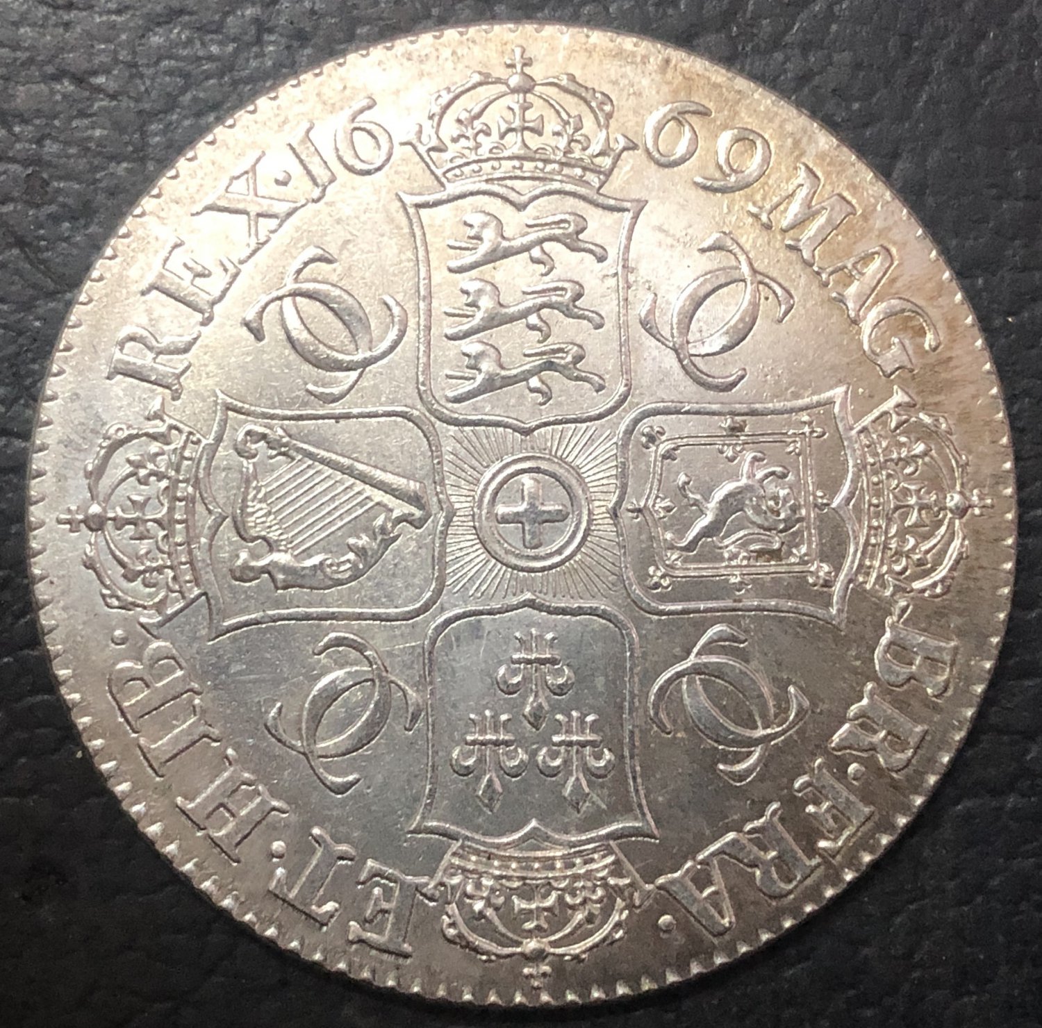 1669 United Kingdom Crown Silver Plated Copy Coins