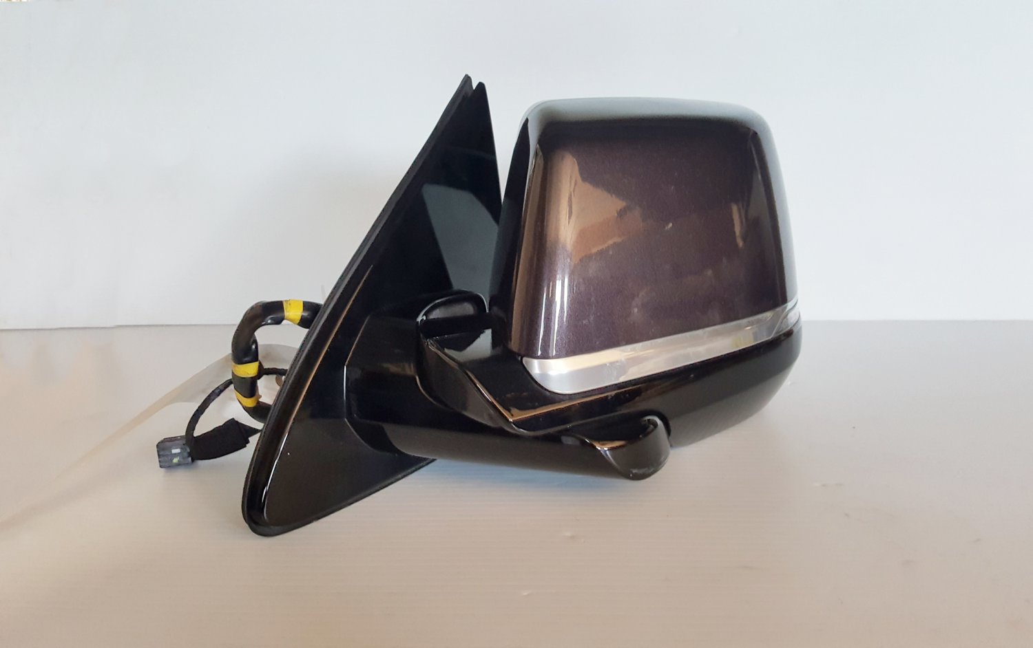 2015 - 2017 CADILLAC ESCALADE OEM LH LEFT SIDE DOOR MIRROR