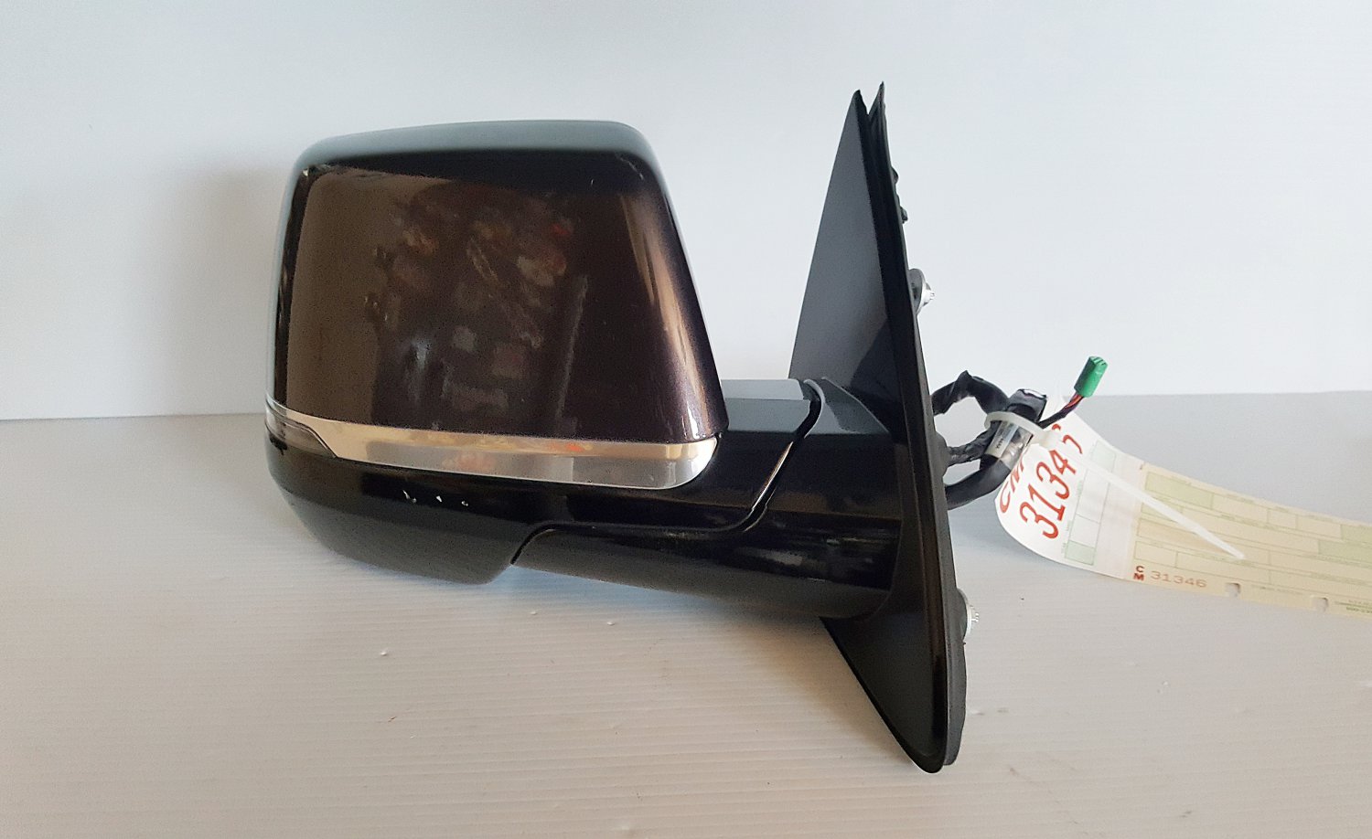 2015 - 2017 CADILLAC ESCALADE OEM RH RIGHT SIDE DOOR MIRROR