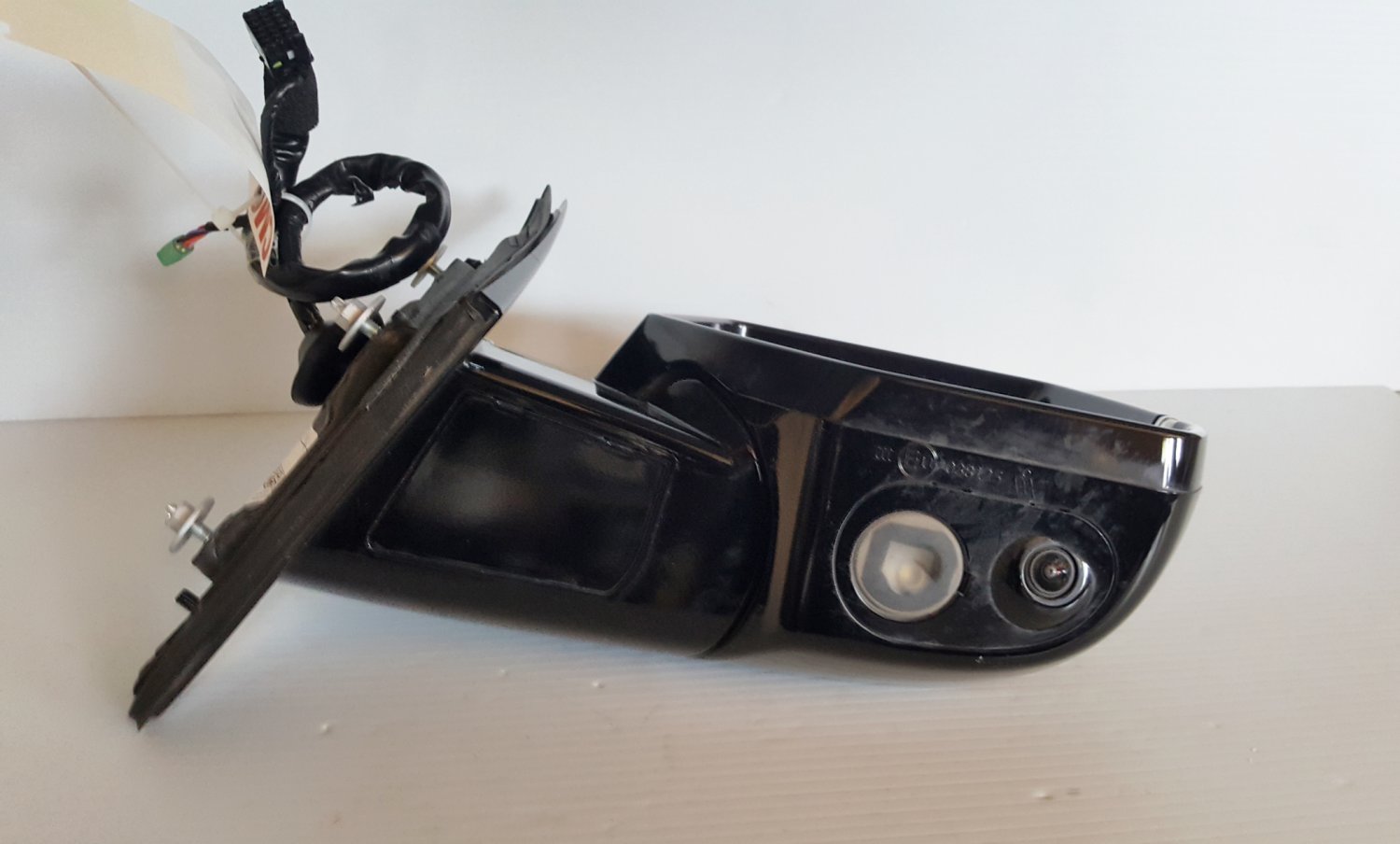 2015 - 2017 CADILLAC ESCALADE OEM RH RIGHT SIDE DOOR MIRROR