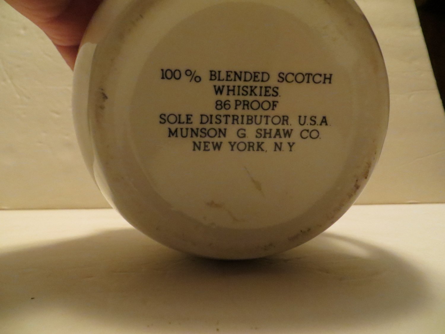 Vintage VAT 69 Gold Classic Golden Light Pub Jug Bar Pitcher