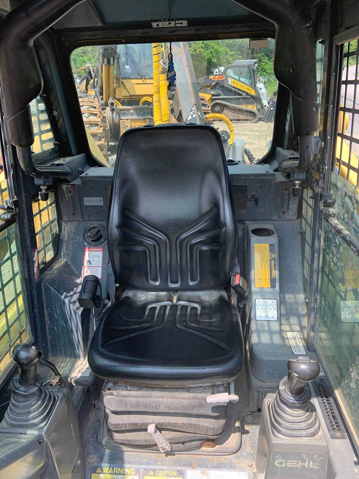 2009 GEHL CTL65 SKID STEER 1600 HOURS