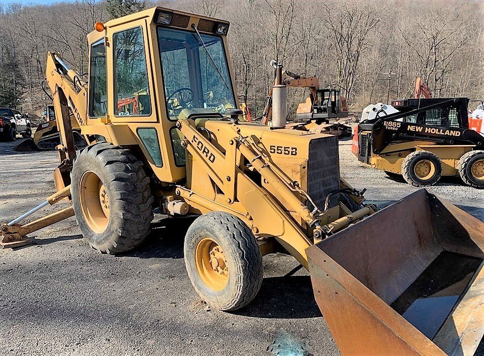1985 FORD 555B LOADER / BACKHOE 3995 HOURS!