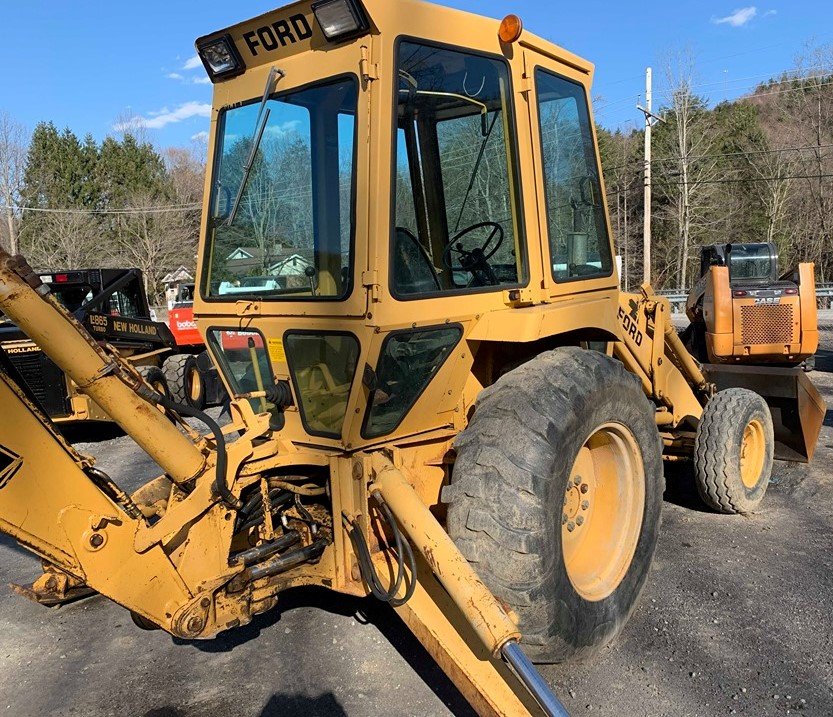 1985 FORD 555B LOADER / BACKHOE 3995 HOURS!