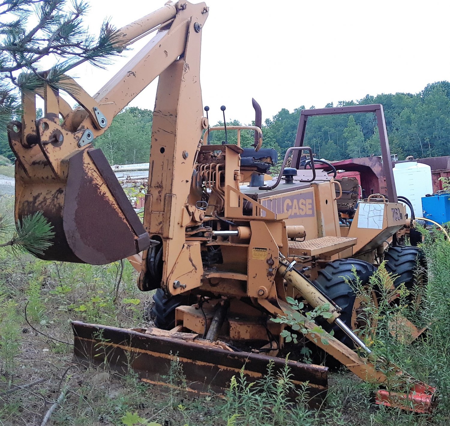 CASE 760BV / 760 / 762 BACKHOE / DIGGER / RIPPER / PULLER / DOZER