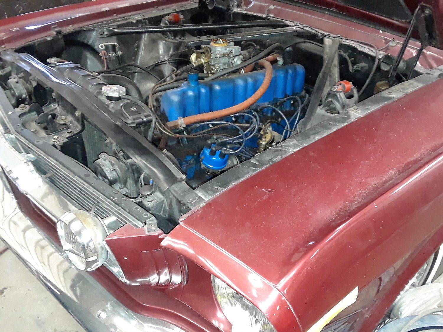 FORD MUSTANG 200 CUBIC INCH 6 CYLINDER ENGINE / 3 SPEED TRANSMISSION