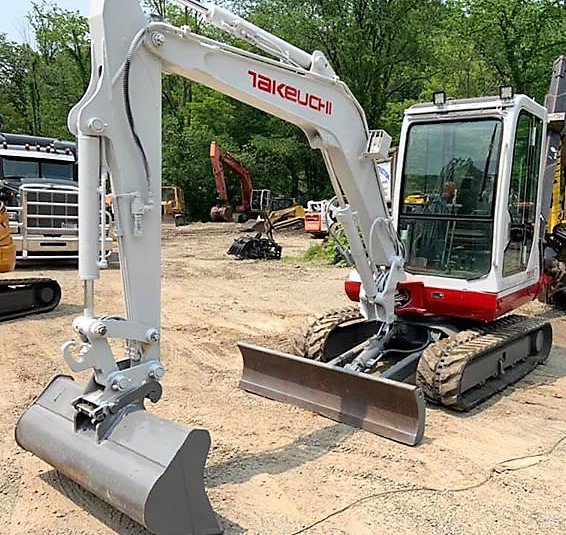 2005 TAKEUCHI TB135 MINI EXCAVATOR