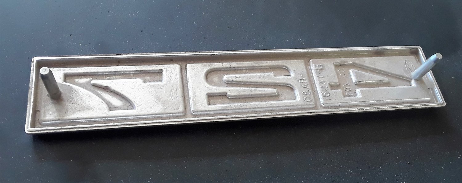 GENUINE FORD OEM GALAXIE 427 ENGINE FENDER NAMEPLATE BADGE C8AB-16237-E ...