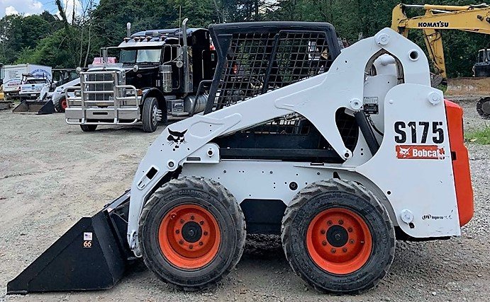 BOBCAT S175 WHEELED SKID STEER