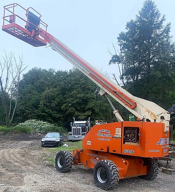 JLG 601S LIFT 60 FT MANLIFT / MAN LIFT