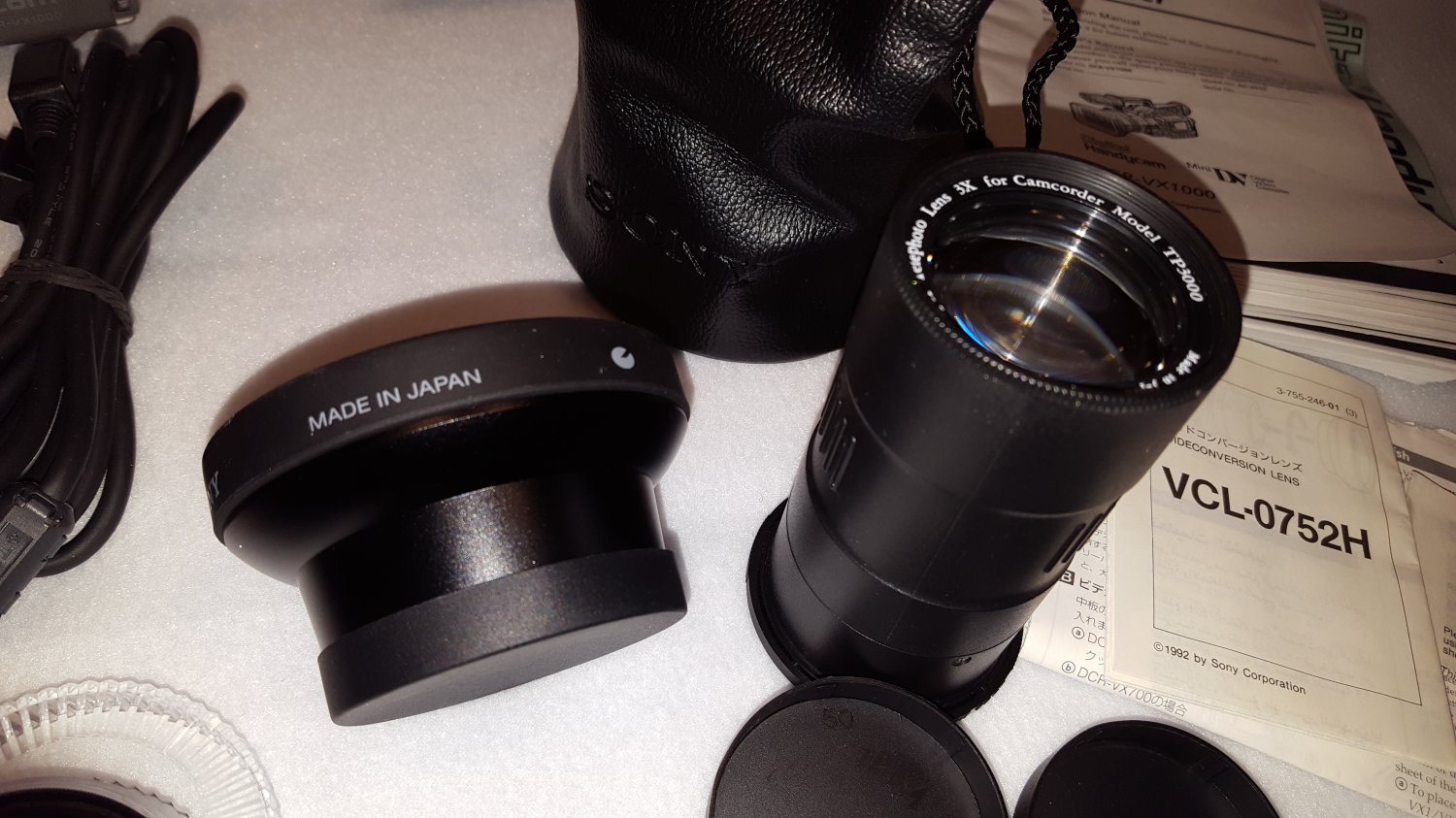 Sony DCR-VX1000 Digital Video Professional Camcorder Camera + Extra Lenses