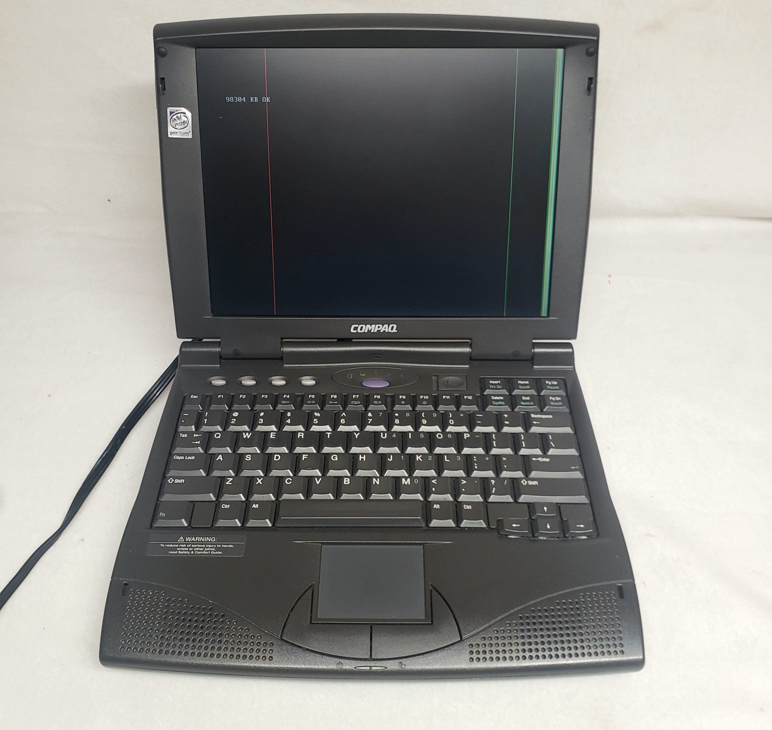 Compaq Armada 1592DT, Pentium MMX 233MHz Vintage Laptop