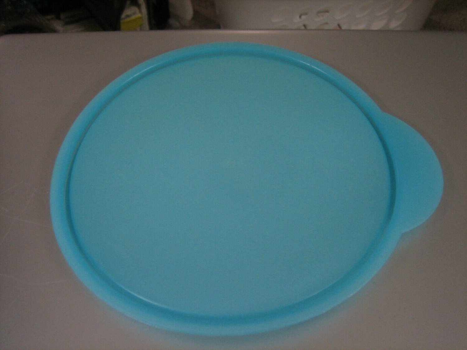 Tupperware 7" Turquoise Blue Replacement Lid 5455A-3