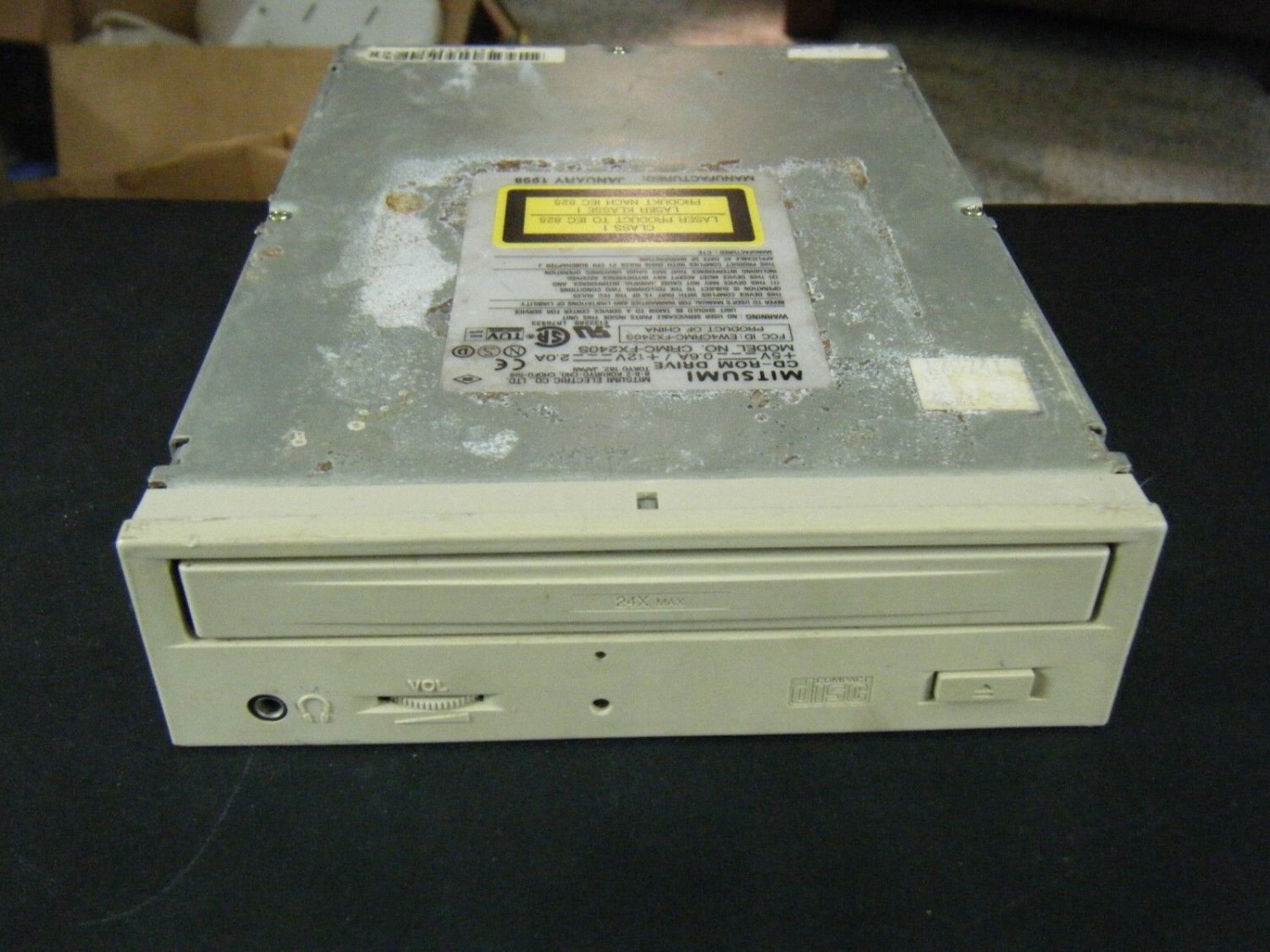 Vintage Mitsumi 24X Max CRMC-FX240S Internal CD-Rom Drive