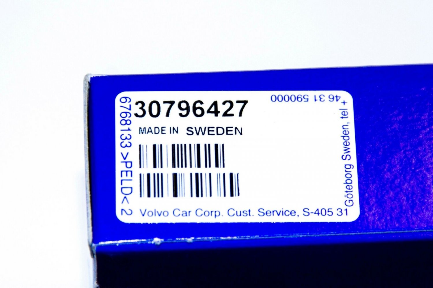 Volvo 30796427 Front Grille Badge Emblem XC60 with box (Genuine)