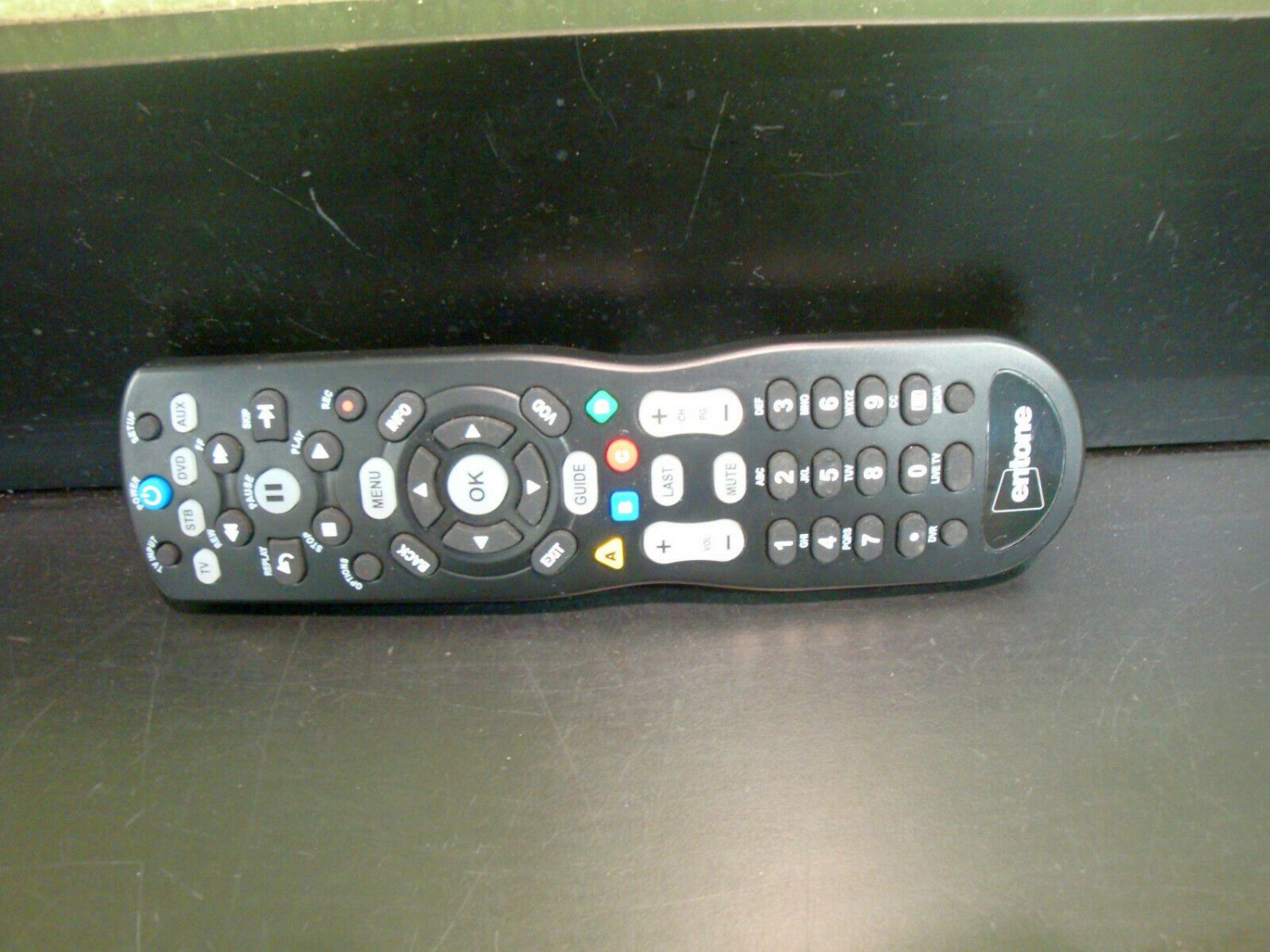 Entone Universal Remote Control model URC-4031 - EUC