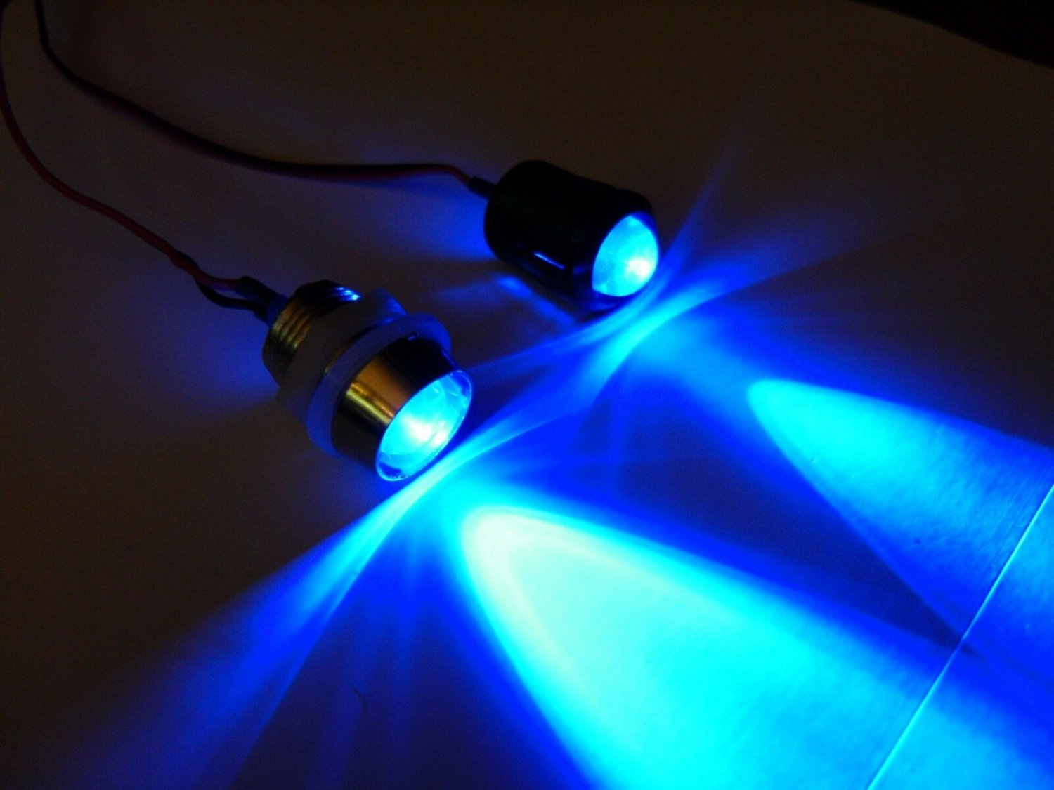 RC 10mm Blue LED Headlights Tail Lights/holders LEDs Quadcopter Plane ...