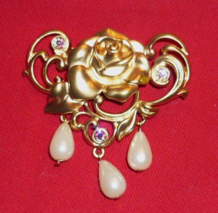 Avon Victorian Rose Pin Brooch New 1992 Gold Tone Faux Pearls ...