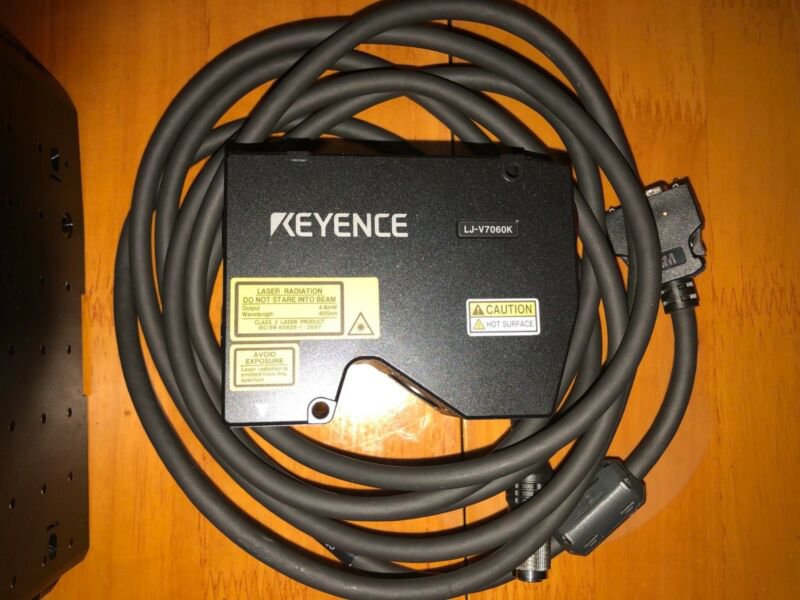 Keyence LJ-V7001,LJ-V7060K CB-B3 1set used and tested