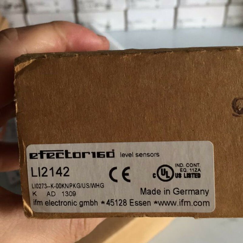 IFM LI2142 New Liquid Level Sensor Expedited Shipping 926254768056