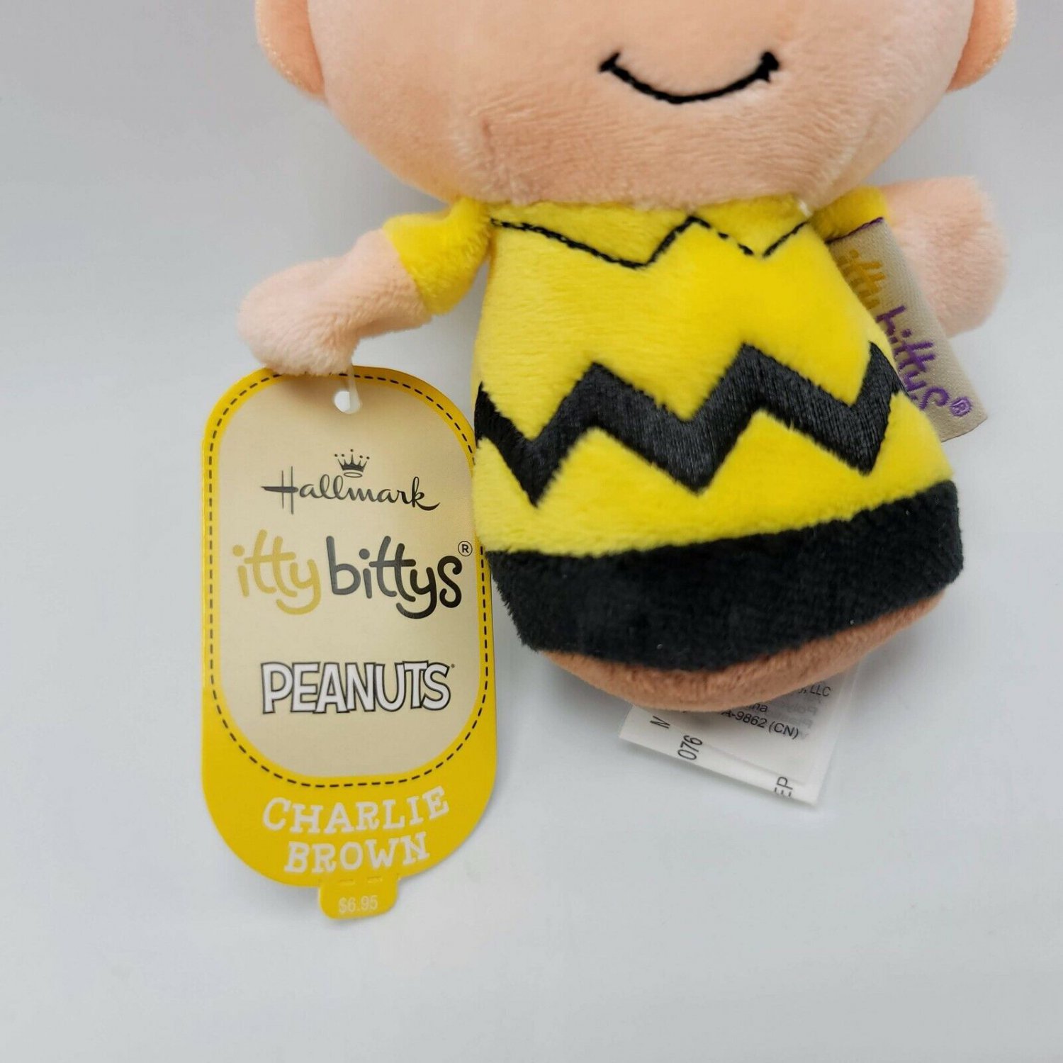 Peanuts Charlie Brown Plush Itty Bittys Hallmark