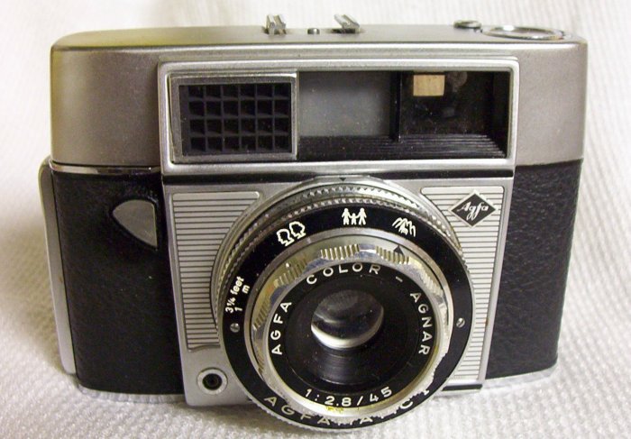 AGFAMATIC 1 Camera (AGFA) made in Germany field case